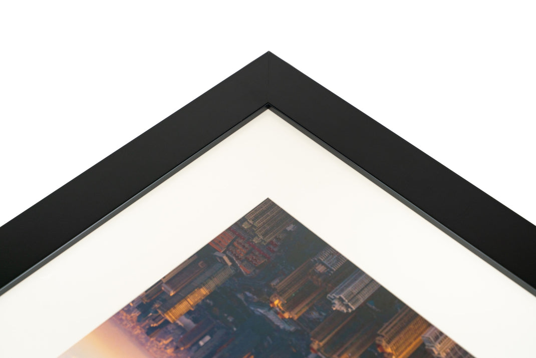 Classic wood studio frame – FrameLab Studio